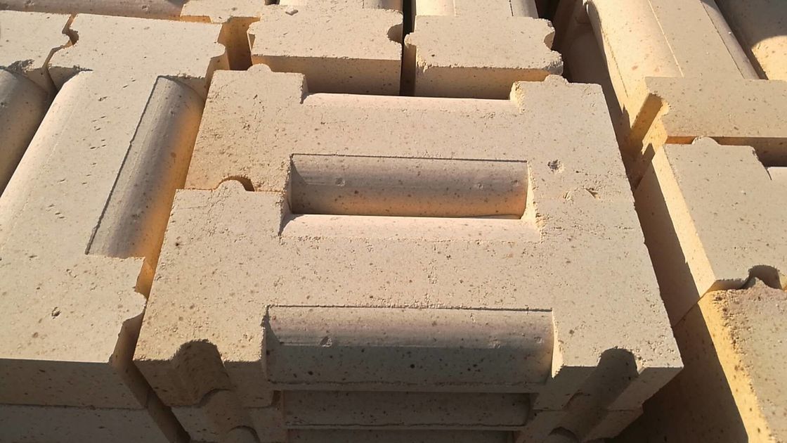 Diffrent Shape Fire Resistant Heat Proof Bricks Used Glass Furnace Or ...